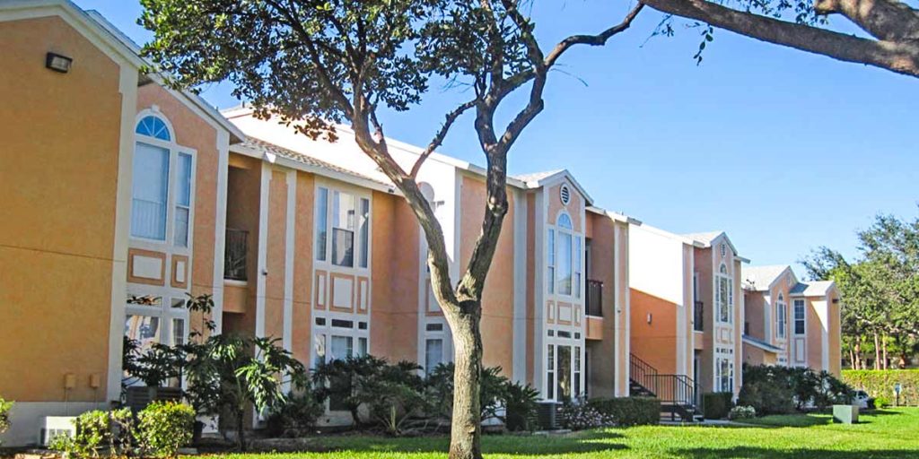 Deerfield Beach Apartments - The Residences at Tivoli Park Deerfield Beach